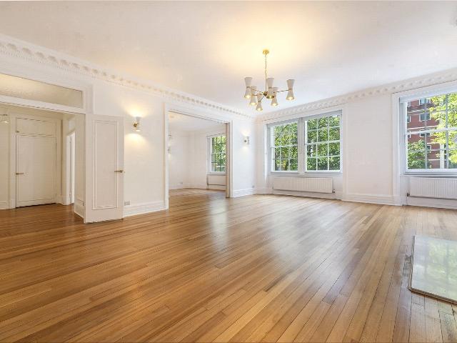 Apartment at Park Road, City of Westminster