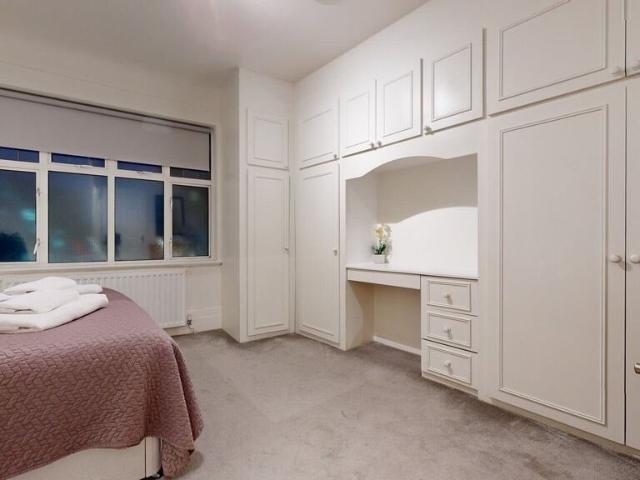 Apartment at Park Road, City of Westminster