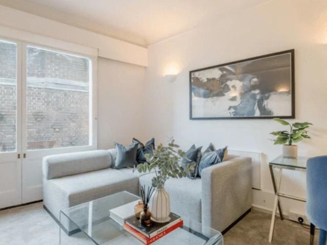 Apartment at Park Road, City of Westminster