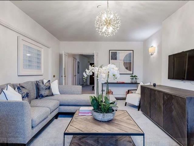 Apartment at Park Road, City of Westminster