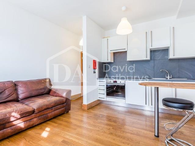 Apartment at Park Road, Greater London