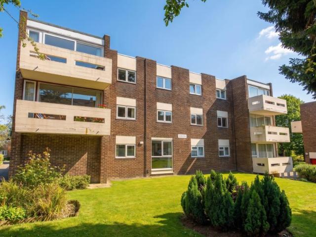 Apartment at Park Road, Woking