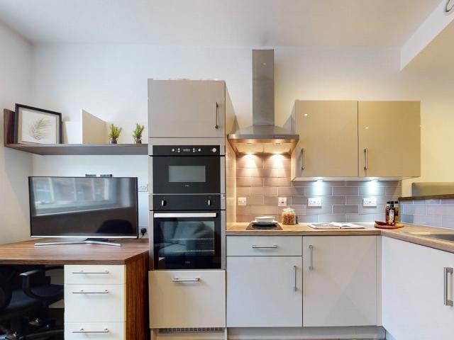 Apartment at Park Square South, Leeds