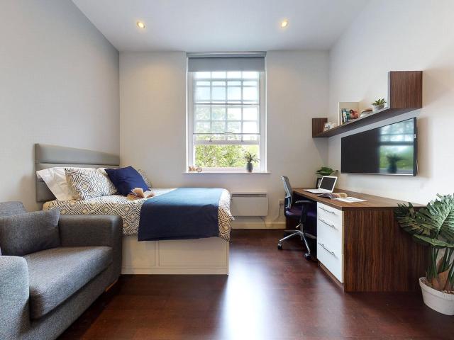 Apartment at Park Square South, Leeds