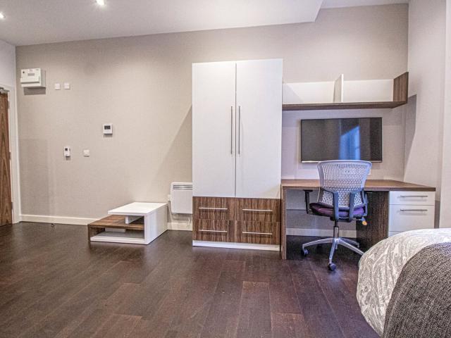 Apartment at Park Square South, Leeds