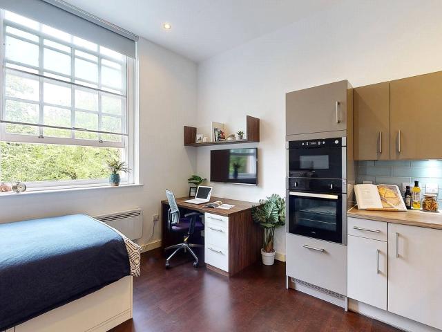 Apartment at Park Square South, Leeds