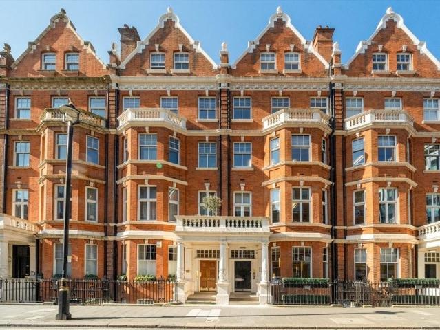 Apartment at Park Street, City of Westminster