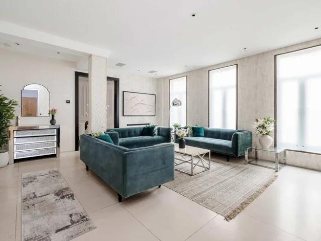 Apartment at Park Street, City of Westminster