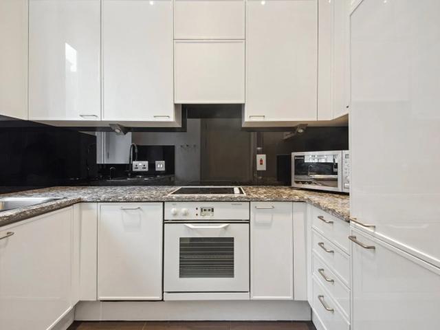 Apartment at Park Street, City of Westminster