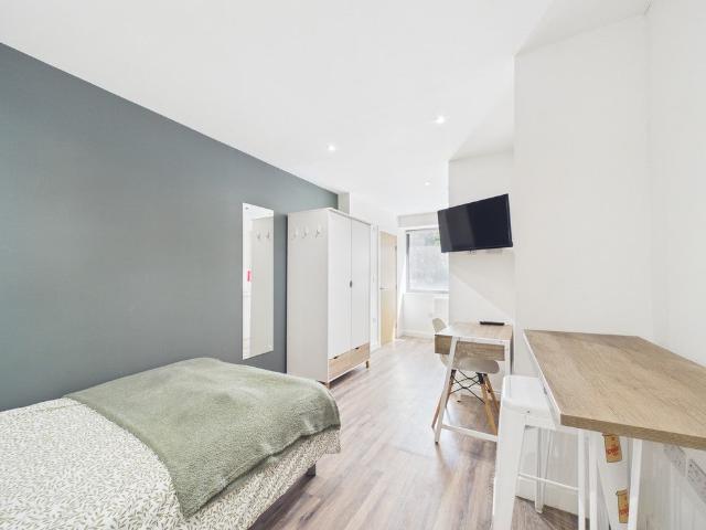 Apartment at Park Street, Bristol