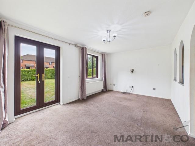 Apartment at Park Street Lane, St Albans
