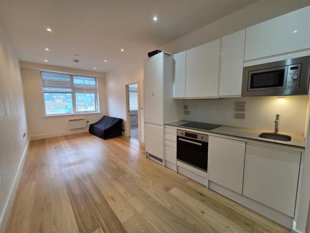 Apartment at Park Street West, Luton