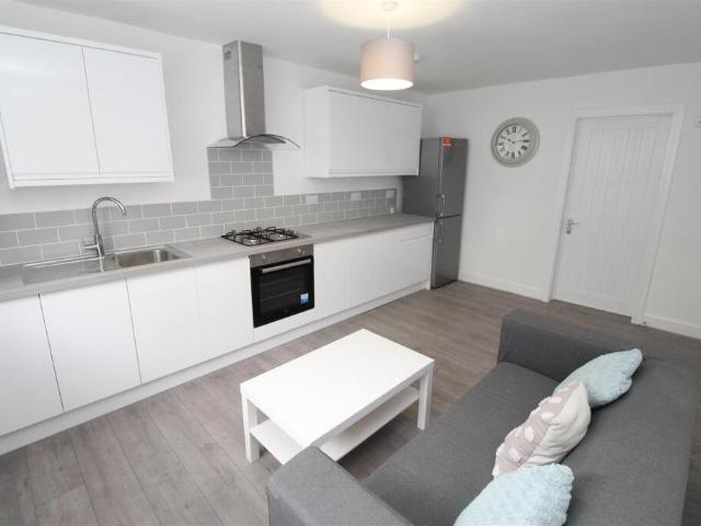 Apartment at Parkfield Place, Cardiff