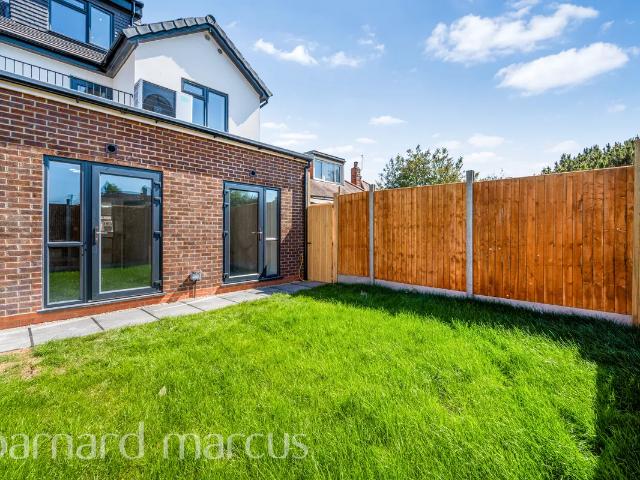 Apartment at Parkfield Road, Greater London