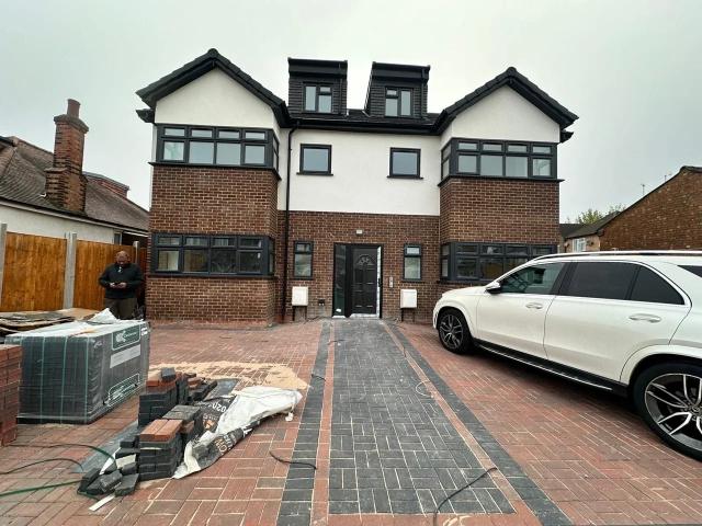 Apartment at Parkfield Road, Greater London
