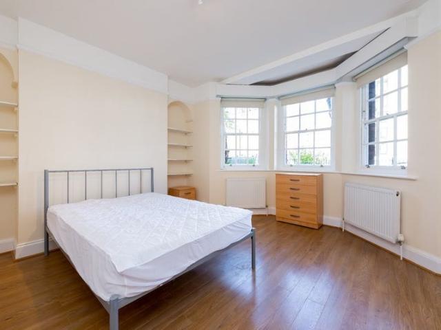 Apartment at Parkhurst Court, Greater London