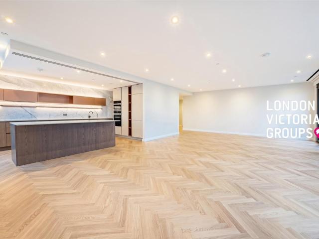 Apartment at Parkland Walk, Greater London