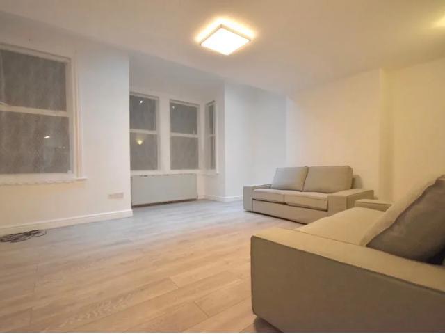Apartment at Parklands Road, Greater London