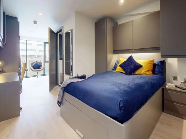 Apartment at Parkside, Coventry