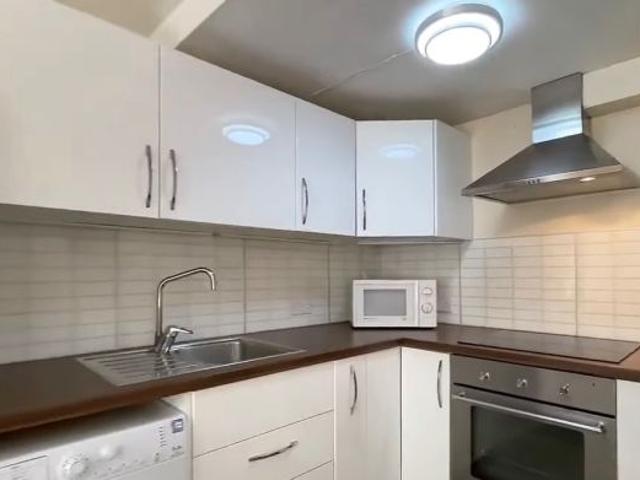 Apartment at Parkside Street, City of Edinburgh