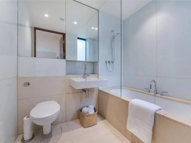 Apartment at Parkway, Greater London