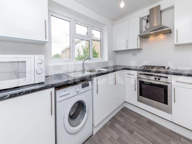 Apartment at Parkway, Greater London