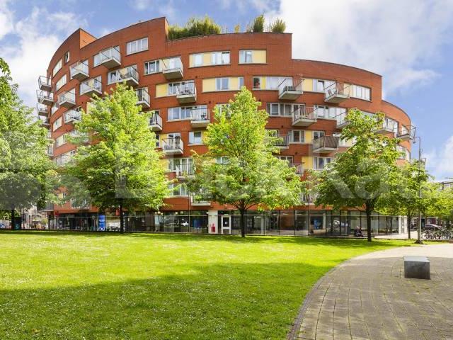 Apartment at Parkway, Greater London