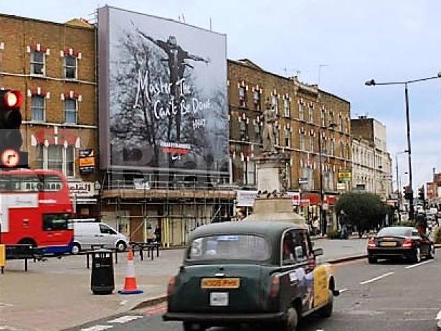 Apartment at Parkway, Greater London
