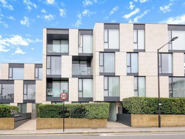 Apartment at Parkway, Greater London
