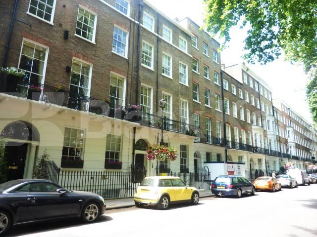 Apartment at Parkway, Greater London