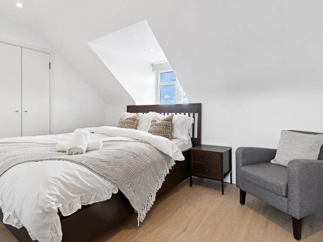 Apartment at Parkwood Flats, Greater London