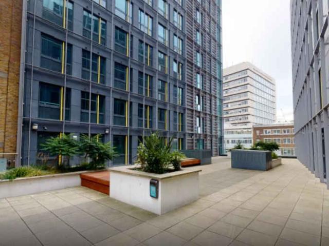 Apartment at Paris Garden, Greater London
