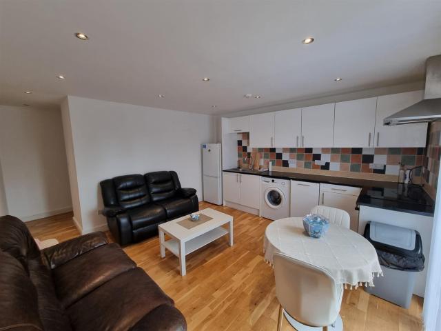 Apartment at Parson's Mead, Greater London