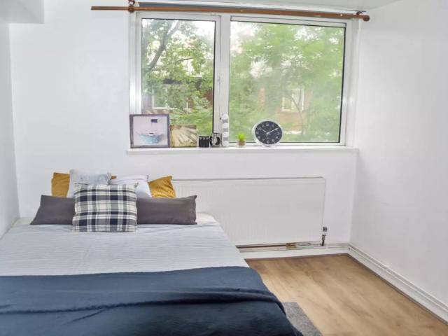 Apartment at Parry Road, City of Westminster
