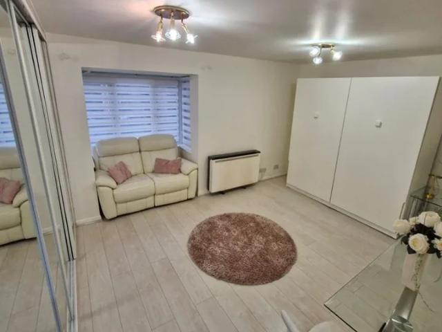 Apartment at Pasteur Close, Greater London