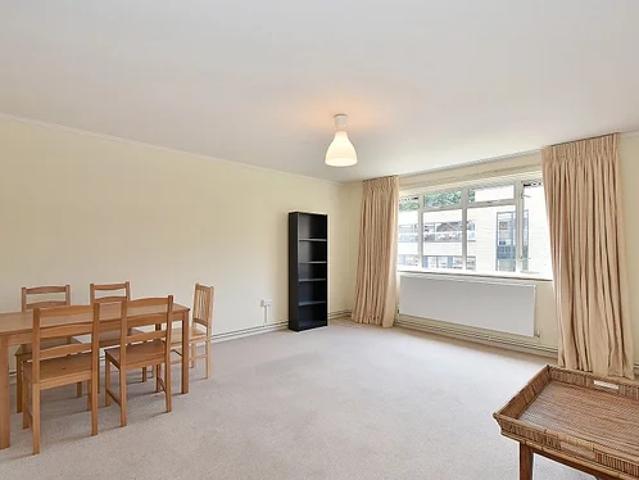 Apartment at Peterborough Road, Greater London