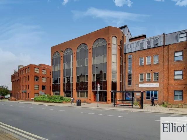 Apartment at Peterborough Road, Greater London