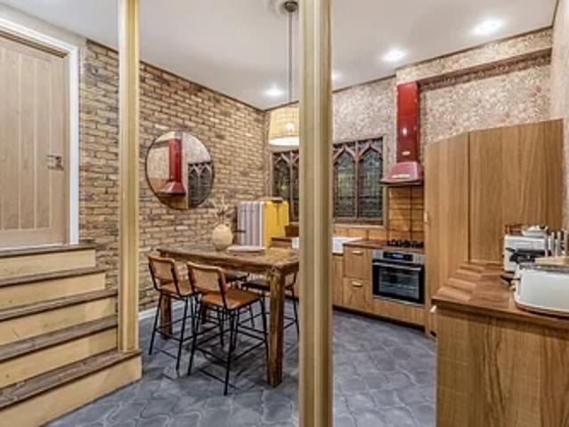 Apartment at Petersham Place, Greater London