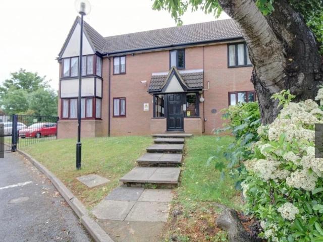Apartment at Petunia Court, Luton