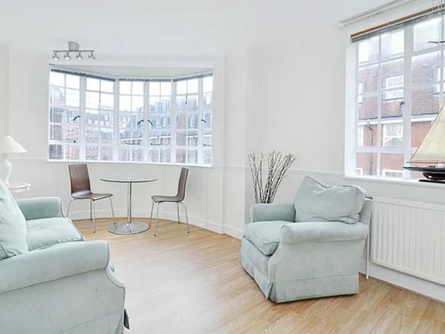 Apartment at Petyward, Greater London