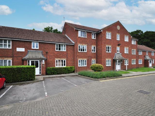 Apartment at Peartree Lane, Welwyn Hatfield