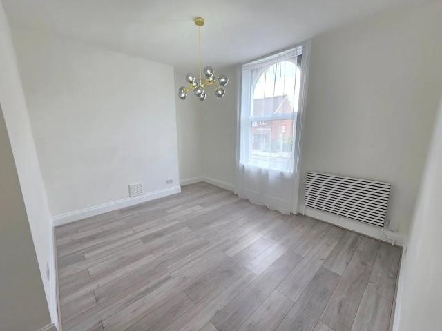 Apartment at Peckham Hill Street, Greater London