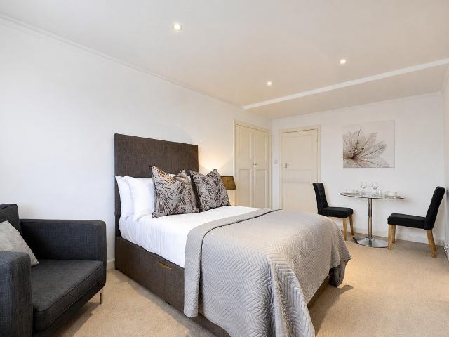 Apartment at Peckham Hill Street, Greater London