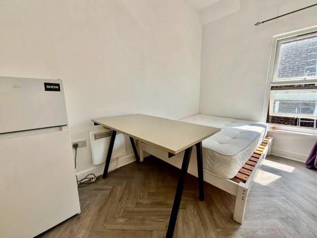 Apartment at Peckham Road, Greater London