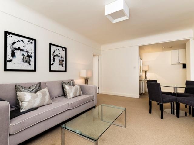 Apartment at Pelham Crescent, Greater London