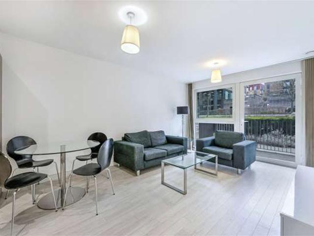 Apartment at Pell Street, Greater London
