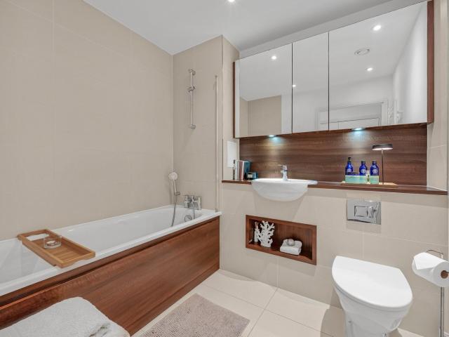 Apartment at Pell Street, Greater London
