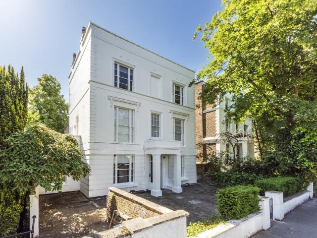 Apartment at Pembridge Villas, Greater London