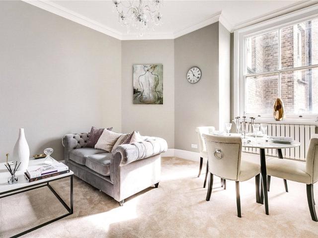 Apartment at Pembridge Villas, Greater London