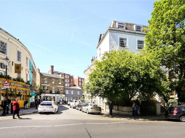Apartment at Pembridge Villas, Greater London